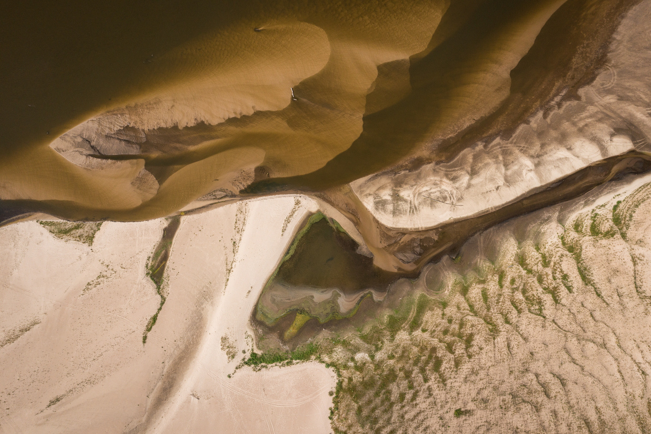 Index – Holdbéli tájra emlékeztet a kiszáradó Visztula – Galéria