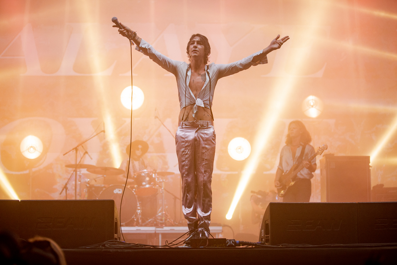 Index – Magyar himnusszal indult az amerikai sztárbanda koncertje a ...