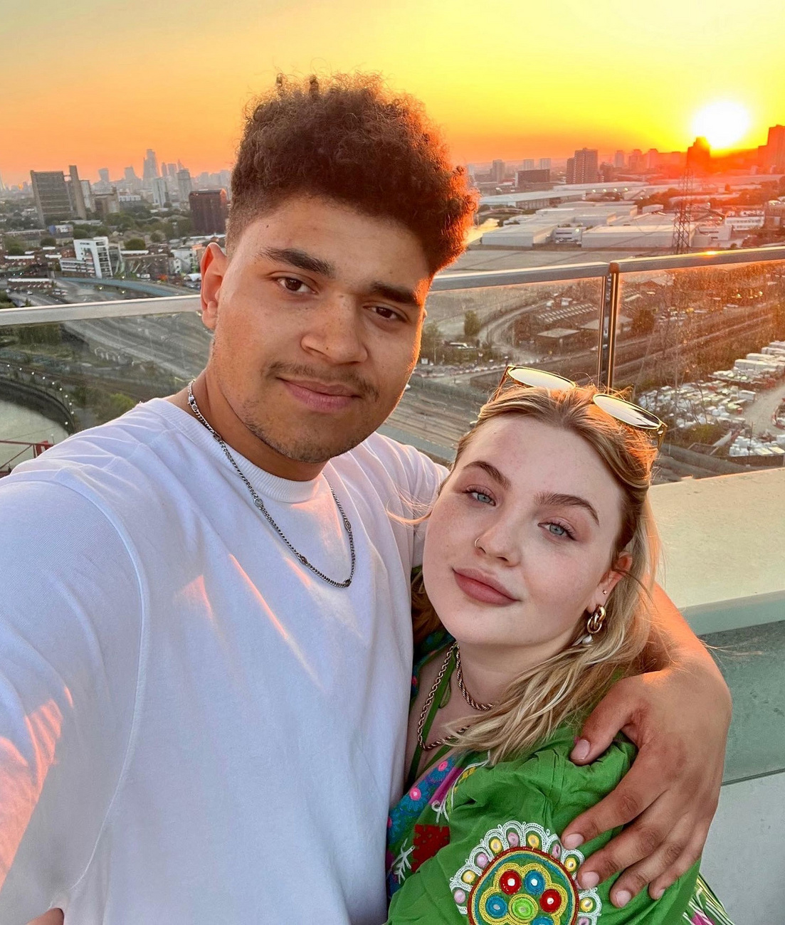 Index – Mared Parry és kedvese, Blake Max – Galéria