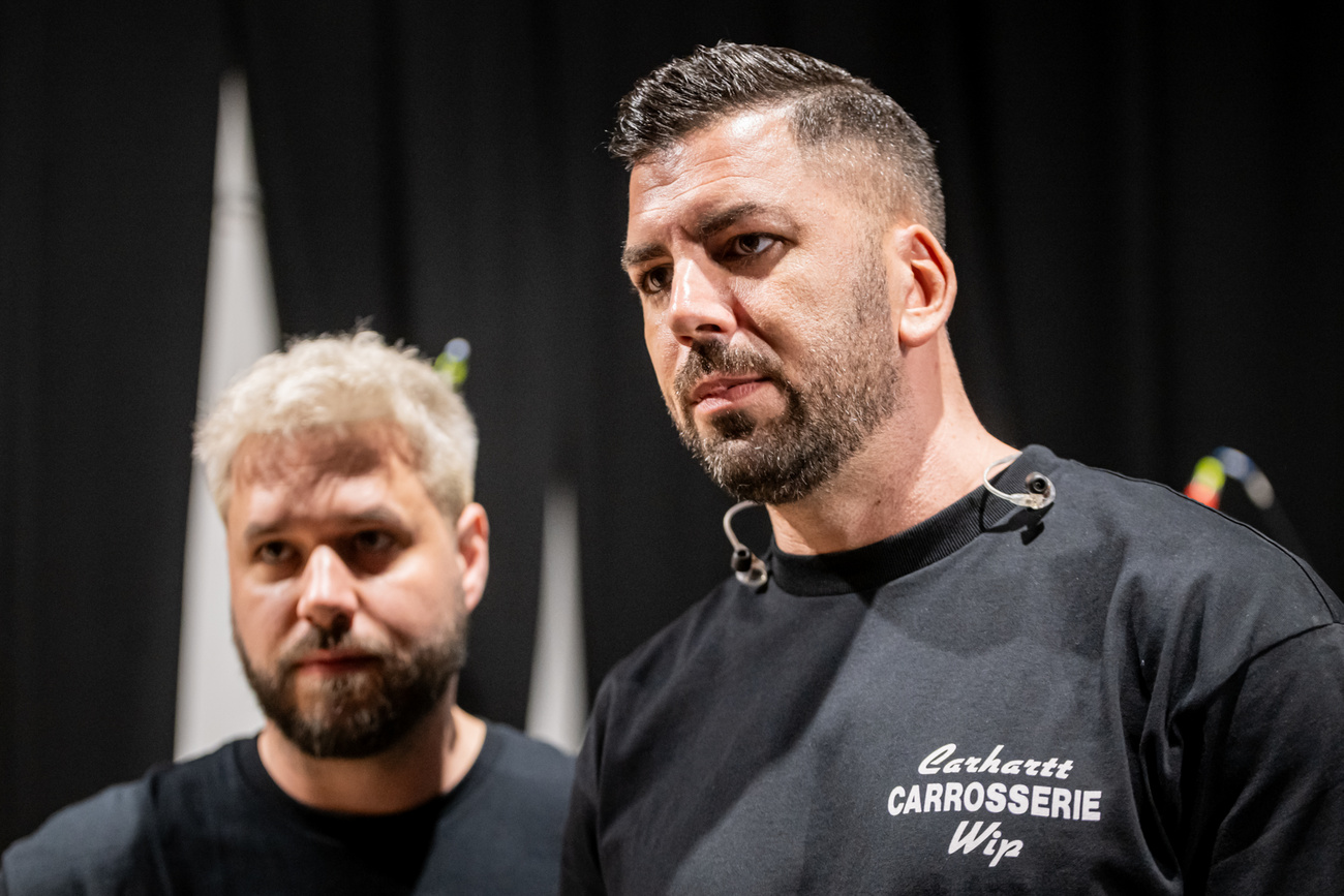 Index – Az arénát is beveszi a zenekar, amelynek még a próbáin is ...